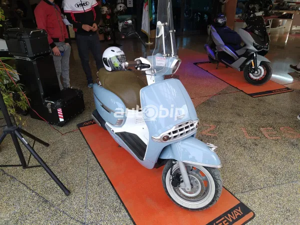 دراجات نارية: عرض خاص على دراجة VMS Victoria 300