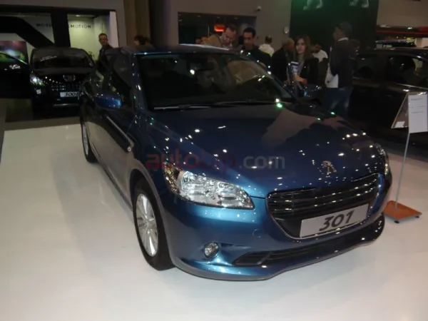 Autowest 2012 - Le stand le plus visible : Peugeot